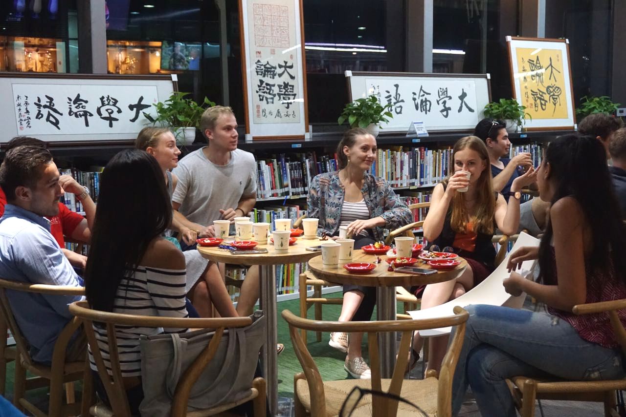 International Association Holds New Student Mixer – The Nanyan Observer