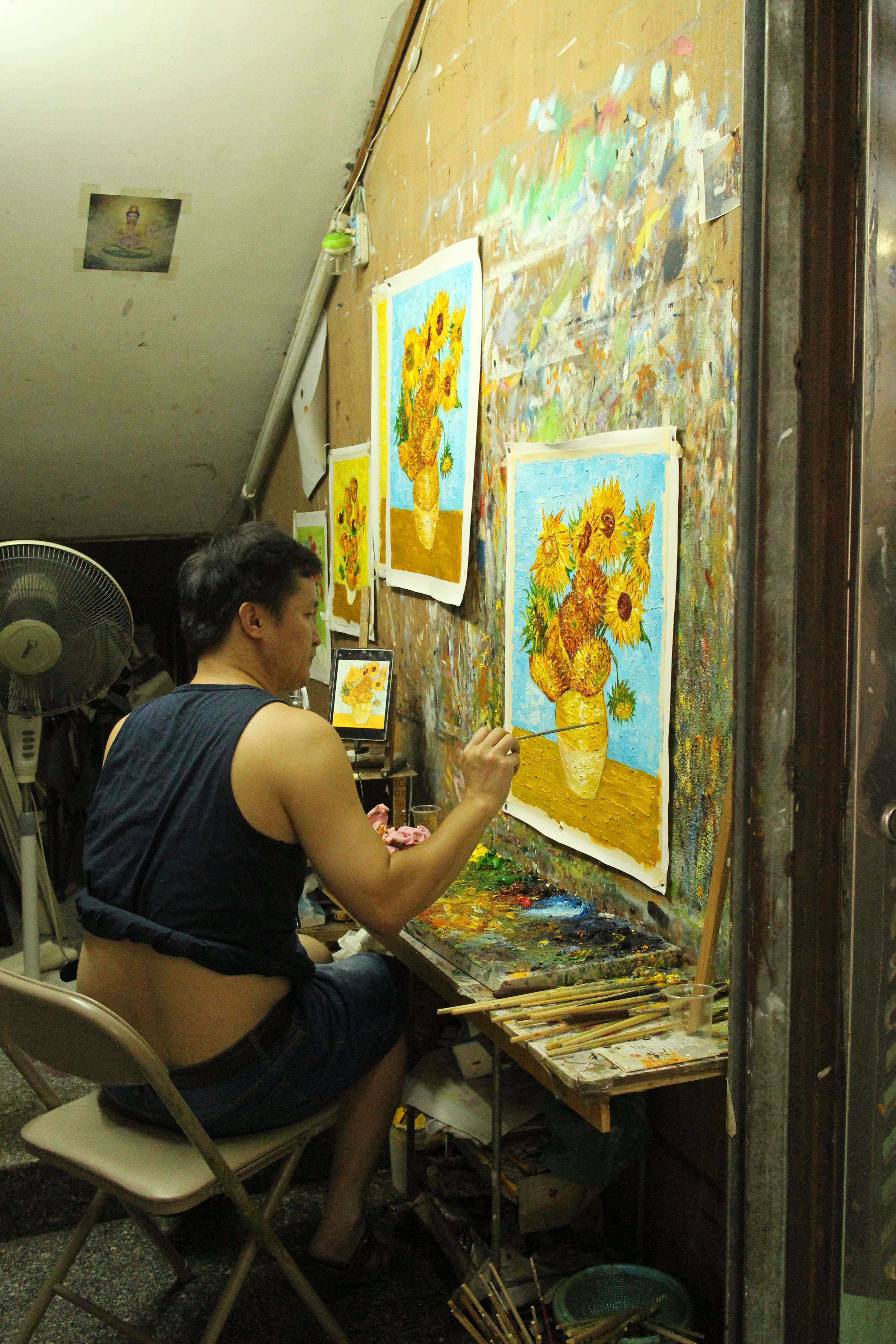 Visiting Dafen Oil Painting Village – The Nanyan Observer